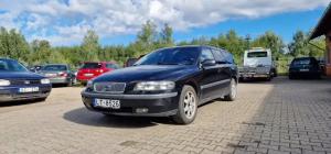 Black Volvo V70 2002 in Valmiera, with an engine capacity of 2.40 L and mileage of 373 thousand km for 1150 €, photo 8 on AUTOMOTO.COM.LV