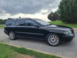 Melns Volvo V70 2002 Ogre, ar dzinēja tilpumu 2.40 L un nobraukumu 379 tūkst. km par 1450 €, foto 6 vietnē AUTOMOTO.COM.LV
