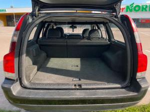 Melns Volvo V70 2002 Viļņa, ar dzinēja tilpumu 2.40 L un nobraukumu 368 tūkst. km par 1300 €, foto 19 vietnē AUTOMOTO.COM.LV