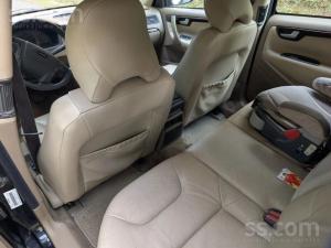 Melns Volvo V70 2002 Cēsis, ar dzinēja tilpumu 2.40 L un nobraukumu 392 tūkst. km par 990 €, foto 11 vietnē AUTOMOTO.COM.LV