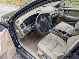 Melns Volvo V70 2002 Cēsis, ar dzinēja tilpumu 2.40 L un nobraukumu 392 tūkst. km par 990 €, foto 13 vietnē AUTOMOTO.COM.LV