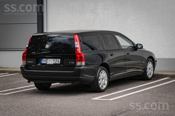 Melns Volvo V70 2002 Rīga, ar dzinēja tilpumu 2.40 L un nobraukumu 257 tūkst. km par 1750 €, foto 5 vietnē AUTOMOTO.COM.LV