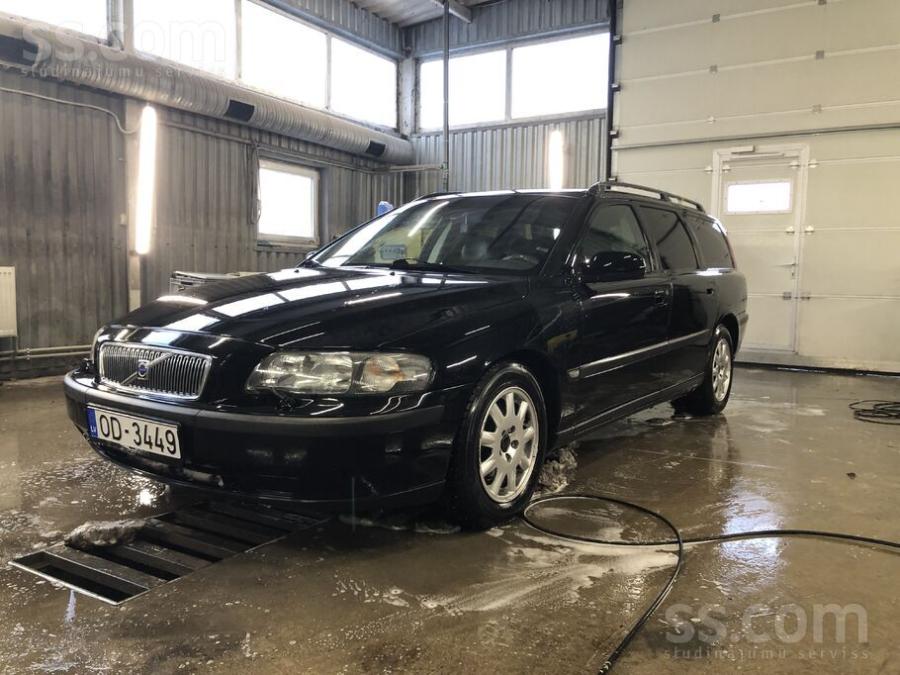 Черный Вольво В70 2002 в Рига, объемом двигателя 2.40 л и пробегом 350 тыс. км за 1500 €, фото 3 на AUTOMOTO.COM.LV
