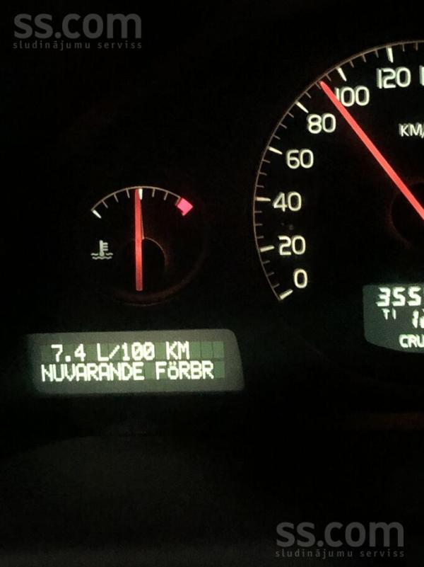 Volvo V70 2002 Rīga vietnē Melns Volvo V70 2002 Rīga, ar dzinēja tilpumu 2.40 L un nobraukumu 350 tūkst. km par 1500 €, foto 7 vietnē AUTOMOTO.COM.LV