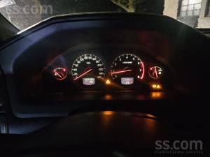 Melns Volvo V70 2002 Valmiera, ar dzinēja tilpumu 2.40 L un nobraukumu 452 tūkst. km par 1300 €, foto 6 vietnē AUTOMOTO.COM.LV