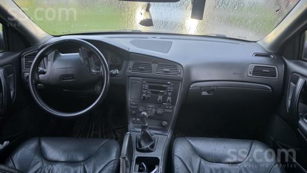 Black Volvo V70 2002 in Bauska, with an engine capacity of 2.40 L and mileage of 460 thousand km for 1300 €, photo 5 on AUTOMOTO.COM.LV