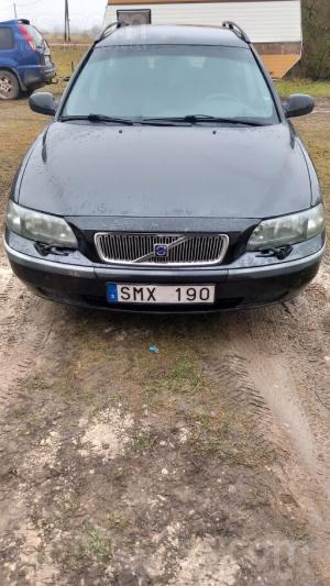Black Volvo V70 2003 in Rezekne, with an engine capacity of 2.40 L and mileage of 197 thousand km for 550 €, photo  on AUTOMOTO.COM.LV