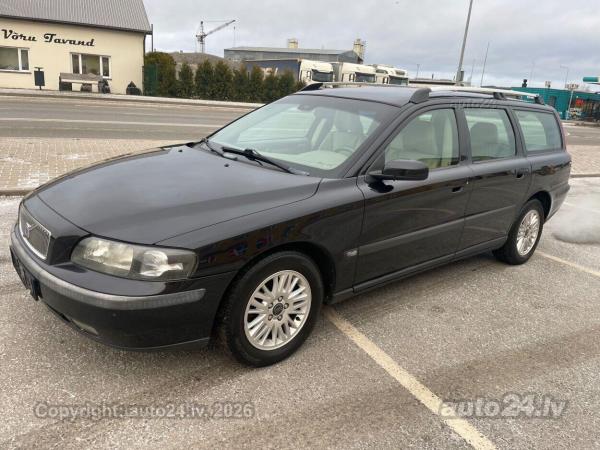 Black Volvo V70 2003 in Voru, with an engine capacity of 0.00 L and mileage of 0 thousand km for 2390 €, photo 1 on AUTOMOTO.COM.LV