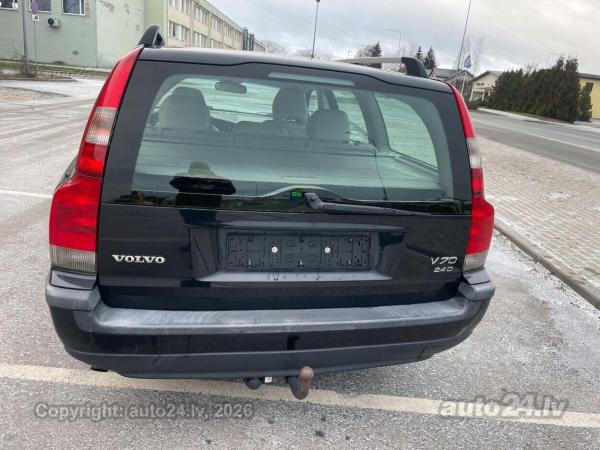 Black Volvo V70 2003 in Voru, with an engine capacity of 0.00 L and mileage of 0 thousand km for 2390 €, photo 2 on AUTOMOTO.COM.LV