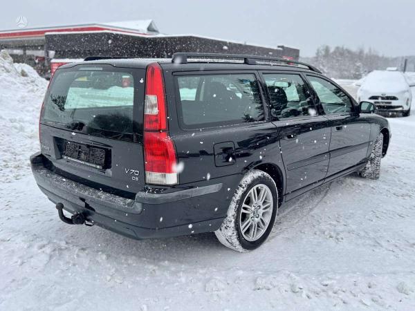 Melns Volvo V70 2003 Viļņa, ar dzinēja tilpumu 2.40 L un nobraukumu 285 tūkst. km par 2000 €, foto 4 vietnē AUTOMOTO.COM.LV