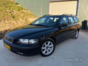 Black Volvo V70 2003 in Viljandi, with an engine capacity of 2.40 L and mileage of 497 thousand km for 3390 €, photo  on AUTOMOTO.COM.LV