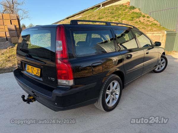 Melns Volvo V70 2003 Viljandi, ar dzinēja tilpumu 2.40 L un nobraukumu 497 tūkst. km par 3390 €, foto 2 vietnē AUTOMOTO.COM.LV