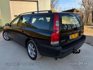 Melns Volvo V70 2003 Viljandi, ar dzinēja tilpumu 2.40 L un nobraukumu 497 tūkst. km par 3390 €, foto 5 vietnē AUTOMOTO.COM.LV