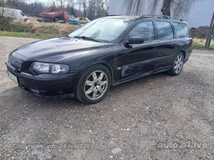 Melns Volvo V70 2003 Tartu, ar dzinēja tilpumu 2.40 L un nobraukumu 417 tūkst. km par 1590 €, foto  vietnē AUTOMOTO.COM.LV