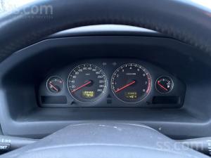 Black Volvo V70 2003 in Daugavpils, with an engine capacity of 2.40 L and mileage of 194 thousand km for 2250 €, photo 14 on AUTOMOTO.COM.LV