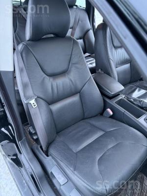 Black Volvo V70 2003 in Daugavpils, with an engine capacity of 2.40 L and mileage of 194 thousand km for 2250 €, photo 25 on AUTOMOTO.COM.LV