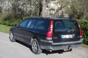 Black Volvo V70 2003 in Talsi, with an engine capacity of 2.40 L and mileage of 458 thousand km for 1100 €, photo  on AUTOMOTO.COM.LV