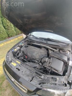 Black Volvo V70 2003 in Riga, with an engine capacity of 2.40 L and mileage of 289 thousand km for 550 €, photo 3 on AUTOMOTO.COM.LV