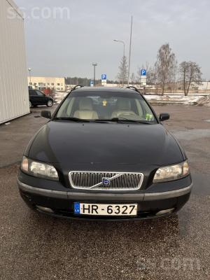Melns Volvo V70 2003 Rīga, ar dzinēja tilpumu 2.40 L un nobraukumu 585 tūkst. km par 900 €, foto 7 vietnē AUTOMOTO.COM.LV
