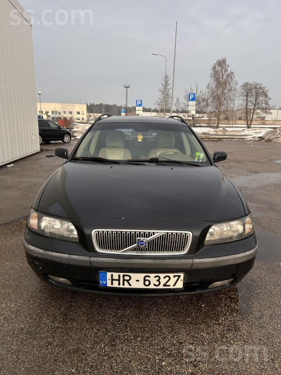 Melns Volvo V70 2003 Rīga, ar dzinēja tilpumu 2.40 L un nobraukumu 585 tūkst. km par 900 €, foto 7 vietnē AUTOMOTO.COM.LV