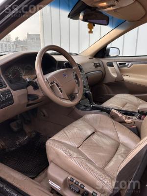 Melns Volvo V70 2003 Rīga, ar dzinēja tilpumu 2.40 L un nobraukumu 585 tūkst. km par 900 €, foto 12 vietnē AUTOMOTO.COM.LV