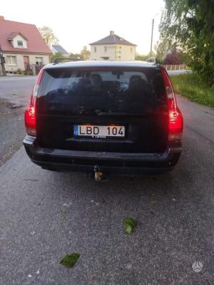 Melns Volvo V70 2003 Raseiniai, ar dzinēja tilpumu 2.40 L un nobraukumu 400 tūkst. km par 1250 €, foto 5 vietnē AUTOMOTO.COM.LV