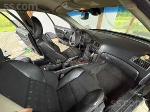 Черный Вольво В70 2003 в Рига, объемом двигателя 2.40 л и пробегом 335 тыс. км за 900 €, фото 4 на AUTOMOTO.COM.LV