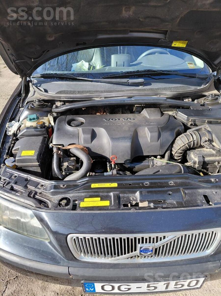 Melns Volvo V70 2003 Liepāja, ar dzinēja tilpumu 2.40 L un nobraukumu 285 tūkst. km par 1430 €, foto 6 vietnē AUTOMOTO.COM.LV