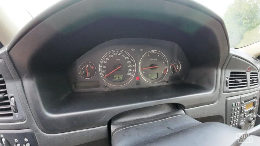 Черный Вольво В70 2003 в Алитус, объемом двигателя 2.40 л и пробегом 480 тыс. км за 1750 €, фото 13 на AUTOMOTO.COM.LV