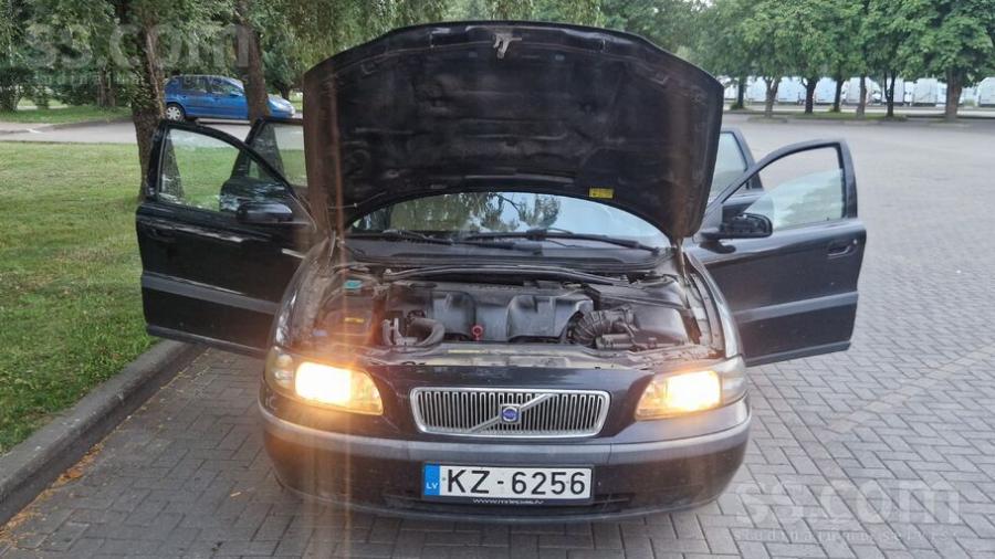 Melns Volvo V70 2003 Rīga, ar dzinēja tilpumu 2.40 L un nobraukumu 0 tūkst. km par 690 €, foto 10 vietnē AUTOMOTO.COM.LV