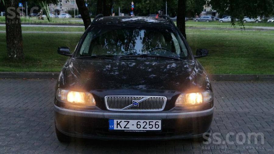 Melns Volvo V70 2003 Rīga, ar dzinēja tilpumu 2.40 L un nobraukumu 0 tūkst. km par 690 €, foto 16 vietnē AUTOMOTO.COM.LV