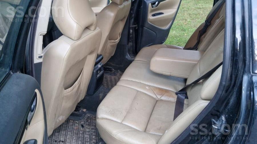 Melns Volvo V70 2003 Rīga, ar dzinēja tilpumu 2.40 L un nobraukumu 0 tūkst. km par 690 €, foto 20 vietnē AUTOMOTO.COM.LV