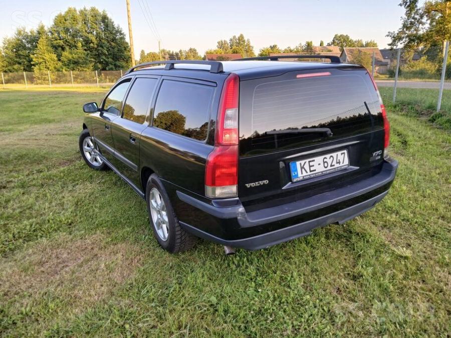 Черный Вольво В70 2003 в Прейли, объемом двигателя 2.40 л и пробегом 325 тыс. км за 1700 €, фото 6 на AUTOMOTO.COM.LV
