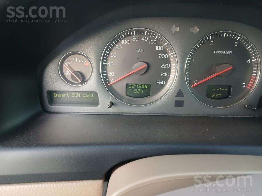 Черный Вольво В70 2003 в Прейли, объемом двигателя 2.40 л и пробегом 325 тыс. км за 1700 €, фото 7 на AUTOMOTO.COM.LV