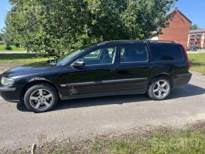 Melns Volvo V70 2003 Kuldīga, ar dzinēja tilpumu 2.40 L un nobraukumu 687 tūkst. km par 1100 €, foto 6 vietnē AUTOMOTO.COM.LV