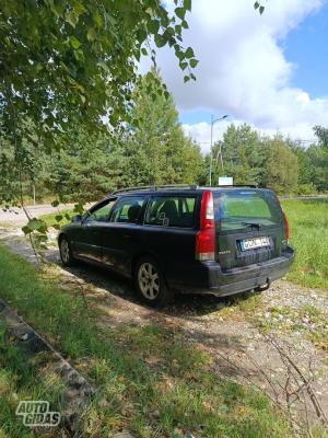 Black Volvo V70 2003 in Vilnius, with an engine capacity of 2.40 L and mileage of 395 thousand km for 899 €, photo 3 on AUTOMOTO.COM.LV