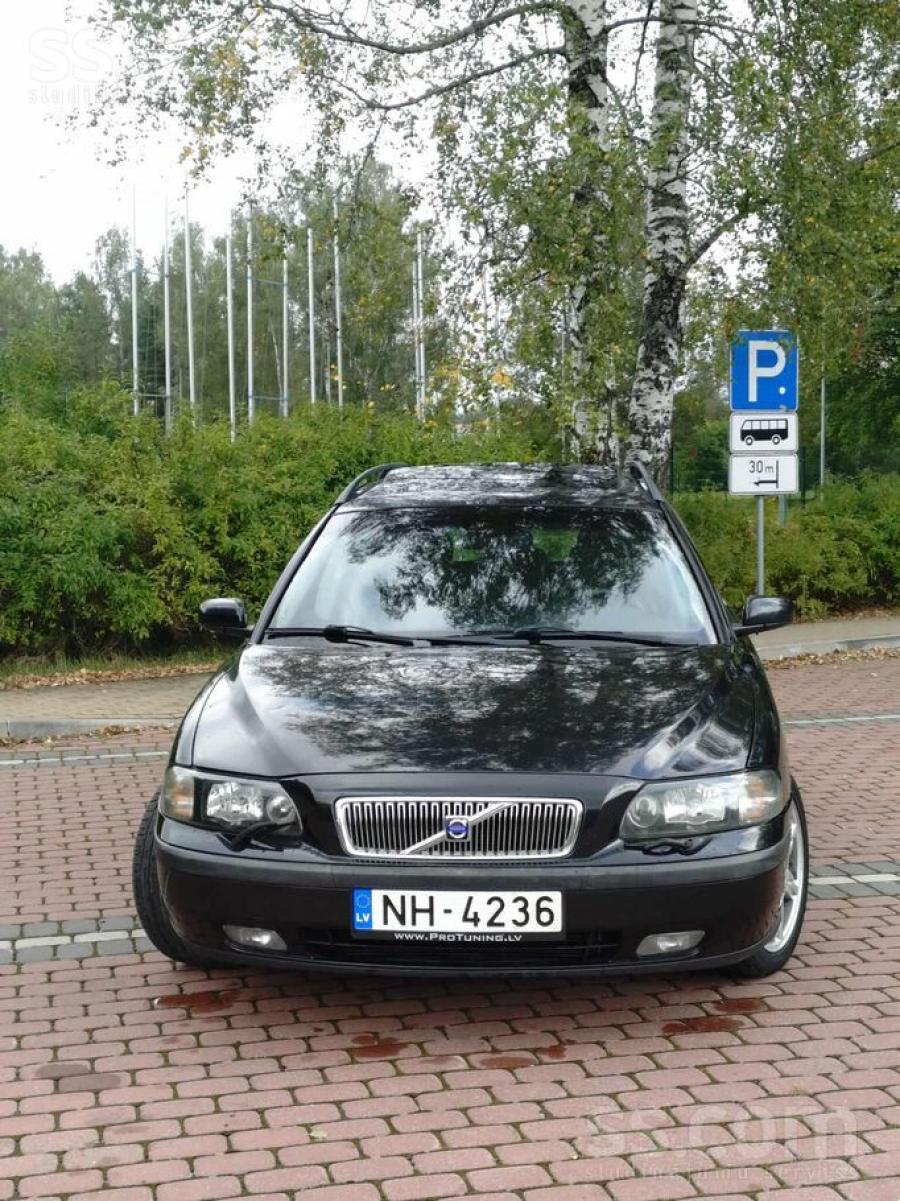 Melns Volvo V70 2003 Rīga, ar dzinēja tilpumu 2.40 L un nobraukumu 297 tūkst. km par 750 €, foto 5 vietnē AUTOMOTO.COM.LV