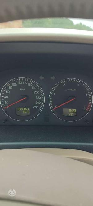 Черный Вольво В70 2003 в Вильнюс, объемом двигателя 2.40 л и пробегом 344 тыс. км за 2600 €, фото 11 на AUTOMOTO.COM.LV