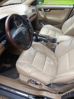 Melns Volvo V70 2003 Rīga, ar dzinēja tilpumu 2.40 L un nobraukumu 399 tūkst. km par 1790 €, foto 10 vietnē AUTOMOTO.COM.LV