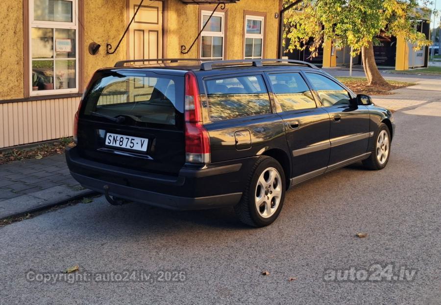 Melns Volvo V70 2003 Paide, ar dzinēja tilpumu 2.40 L un nobraukumu 416 tūkst. km par 3450 €, foto 5 vietnē AUTOMOTO.COM.LV