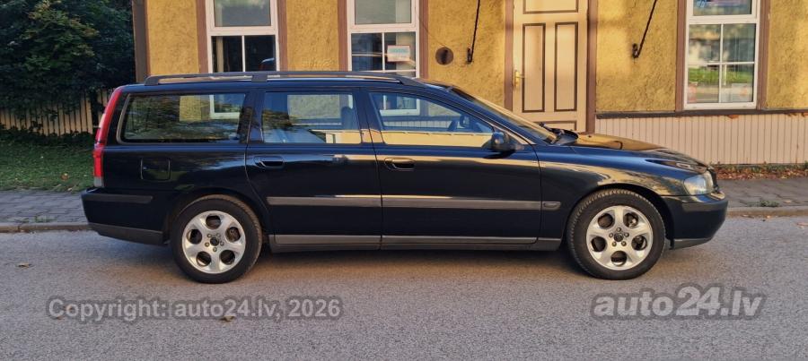 Melns Volvo V70 2003 Paide, ar dzinēja tilpumu 2.40 L un nobraukumu 416 tūkst. km par 3450 €, foto 6 vietnē AUTOMOTO.COM.LV
