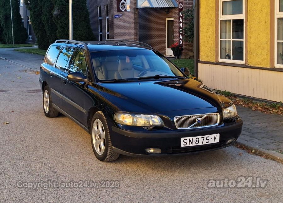 Melns Volvo V70 2003 Paide, ar dzinēja tilpumu 2.40 L un nobraukumu 416 tūkst. km par 3450 €, foto 7 vietnē AUTOMOTO.COM.LV