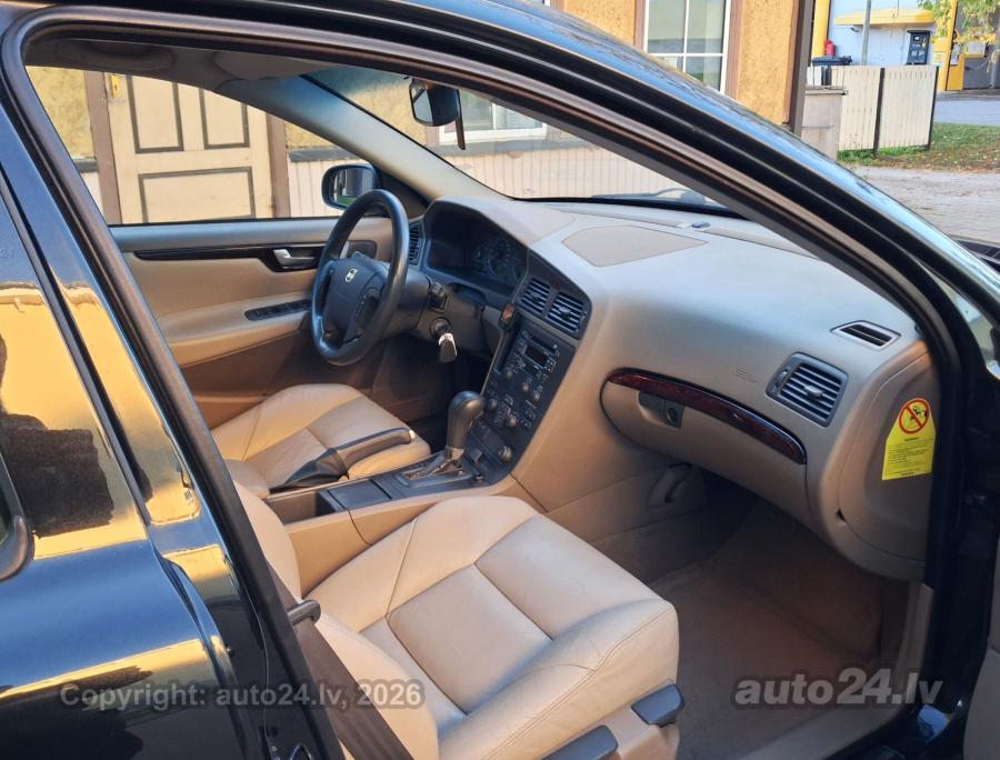 Melns Volvo V70 2003 Paide, ar dzinēja tilpumu 2.40 L un nobraukumu 416 tūkst. km par 3450 €, foto 9 vietnē AUTOMOTO.COM.LV