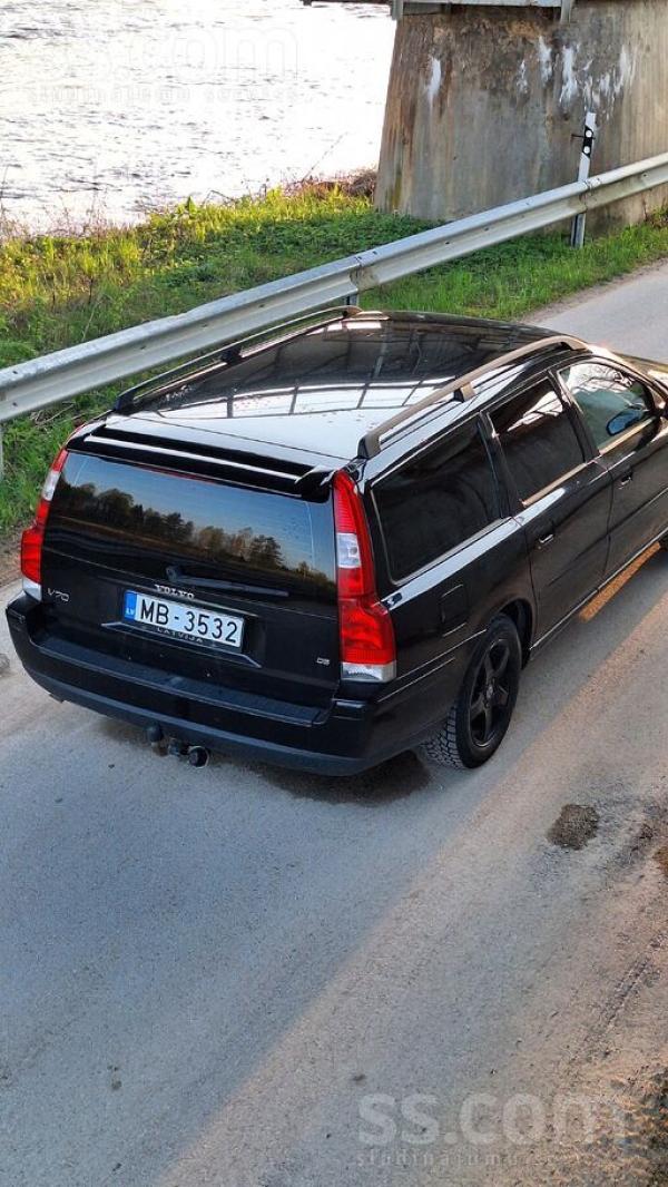 Melns Volvo V70 2004 Jēkabpils, ar dzinēja tilpumu 2.40 L un nobraukumu 421 tūkst. km par 1700 €, foto 6 vietnē AUTOMOTO.COM.LV