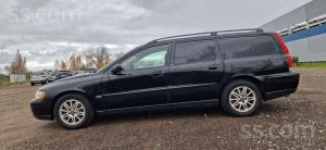 Melns Volvo V70 2004 Daugavpils, ar dzinēja tilpumu 2.40 L un nobraukumu 383 tūkst. km par 2250 €, foto 2 vietnē AUTOMOTO.COM.LV
