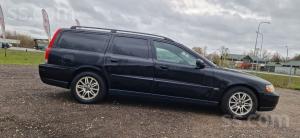 Melns Volvo V70 2004 Daugavpils, ar dzinēja tilpumu 2.40 L un nobraukumu 383 tūkst. km par 2250 €, foto 6 vietnē AUTOMOTO.COM.LV