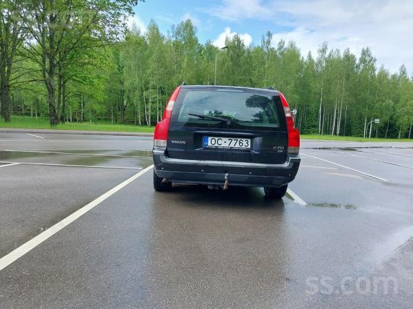 Melns Volvo V70 2004 Alūksne, ar dzinēja tilpumu 2.40 L un nobraukumu 0 tūkst. km par 1350 €, foto 7 vietnē AUTOMOTO.COM.LV