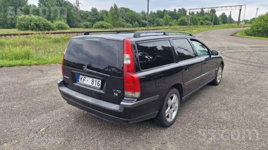 Black Volvo V70 2004 in Bauska, with an engine capacity of 2.40 L and mileage of 316 thousand km for 1490 €, photo 5 on AUTOMOTO.COM.LV