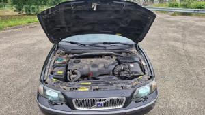 Black Volvo V70 2004 in Bauska, with an engine capacity of 2.40 L and mileage of 316 thousand km for 1490 €, photo 17 on AUTOMOTO.COM.LV