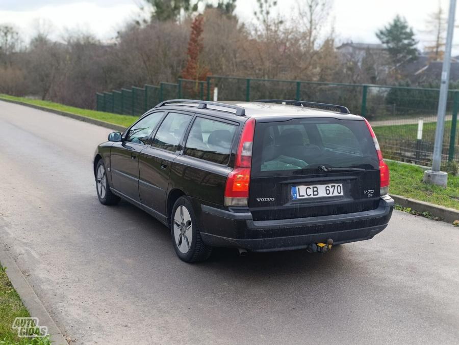 Black Volvo V70 2004 in Kaunas, with an engine capacity of 2.40 L and mileage of 263 thousand km for 799 €, photo 7 on AUTOMOTO.COM.LV